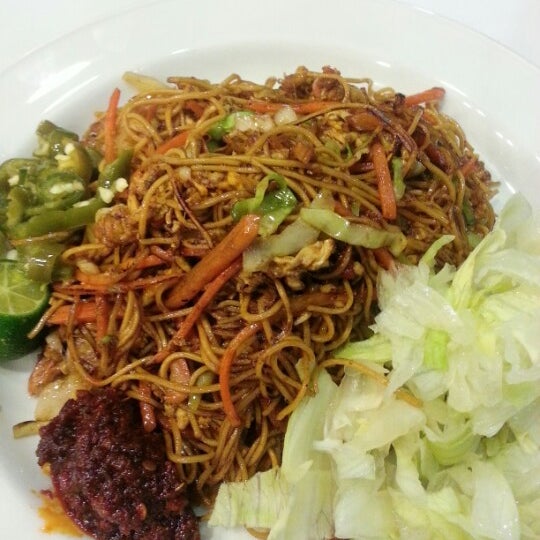 Hanis Cafe & Bakery - Halal Restaurant in Heritage District