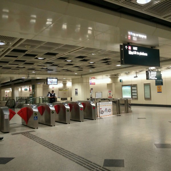 Photos at Farrer Park MRT Station (NE8)