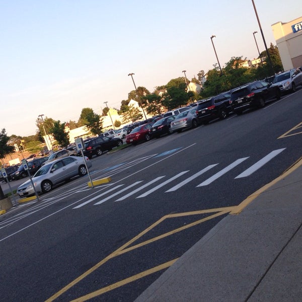 Dedham Mall - East Dedham - 1 tip