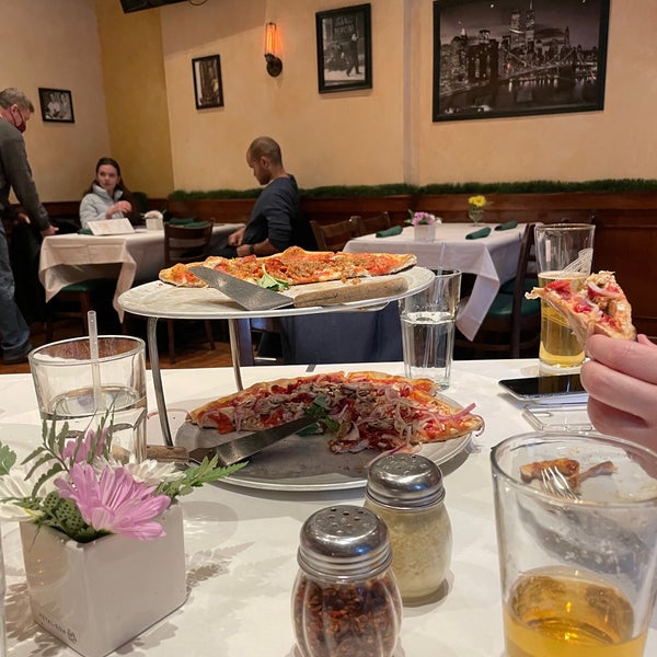 Patsy's Pizzeria - Upper East Side - 206 E 60th St