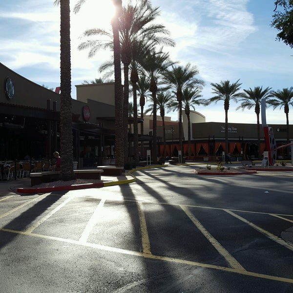 Ahwatukee Foothills Towne Center - Ahwatukee, AZ
