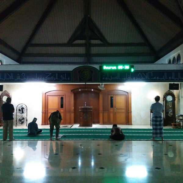 Masjid Jami' Daarul Adzkar - Cilandak - 5 tips
