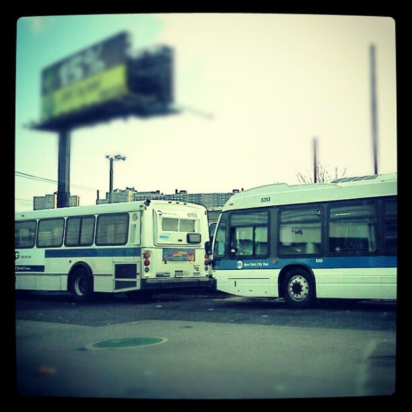 MTA Regional Bus Depot - Gun Hill - Bus Station in Bronx