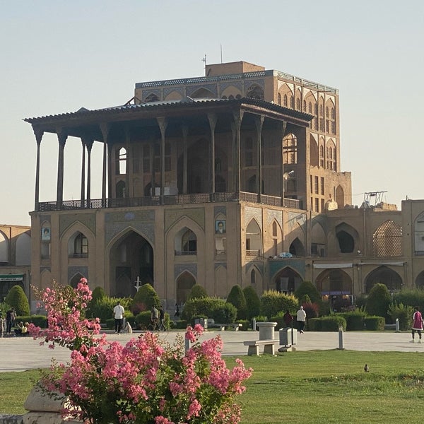 Photos at Ali Qapu Palace | کاخ عالی قاپو - 48 tips from 2257 visitors