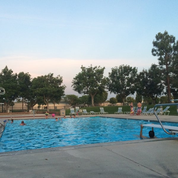 Woodflower Pool - Swimming Pool in Woodbridge