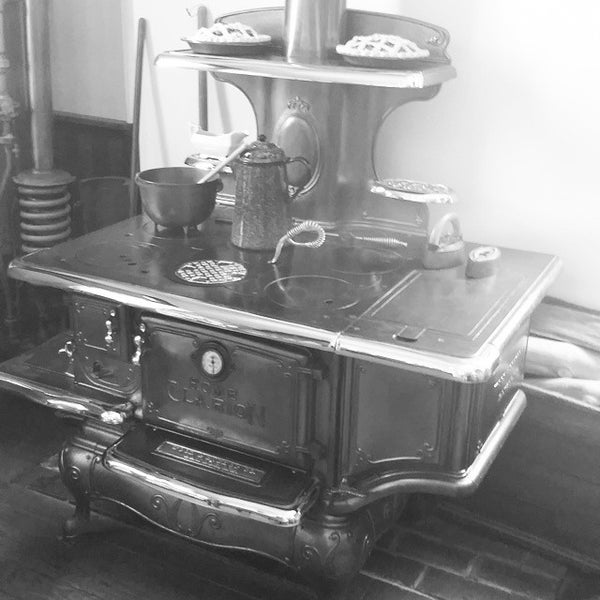 James Whitcomb Riley Museum Home - History Museum in Downtown Indianapolis