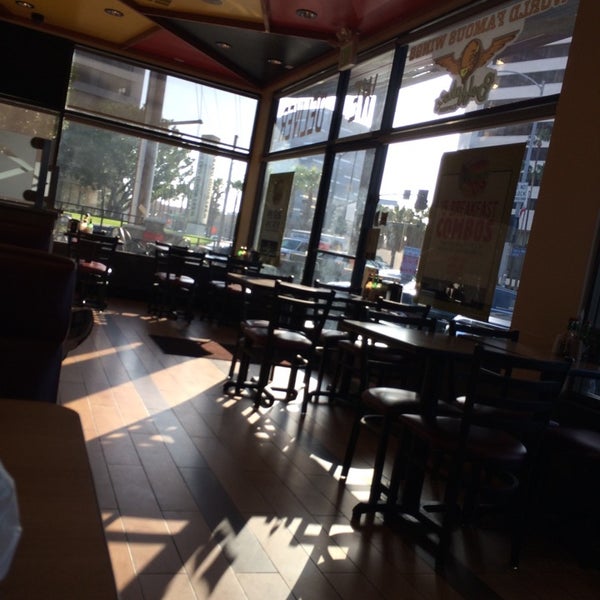 Buffalo's Express - Wings Joint in Los Angeles