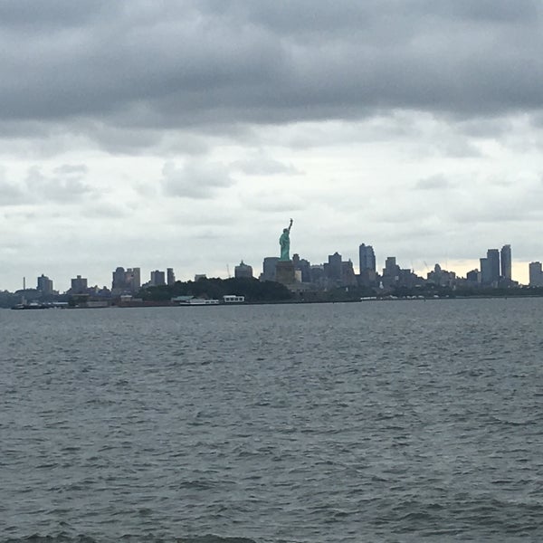 Port Liberte Infinity Pool - Swimming Pool in Jersey City