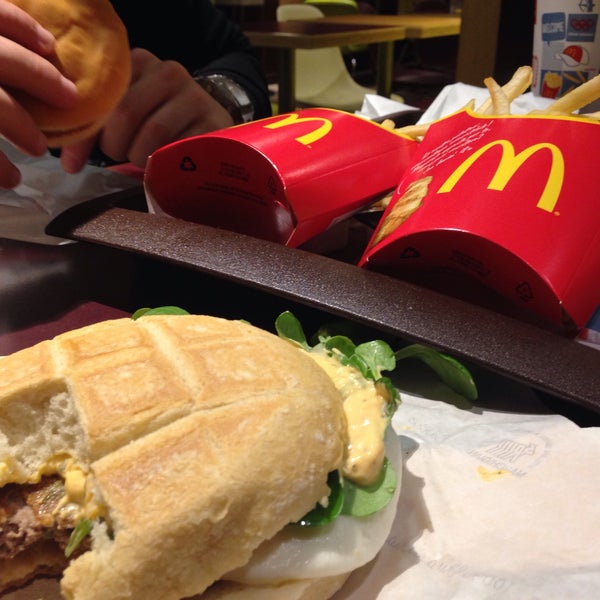 McDonald's - Fast Food Restaurant