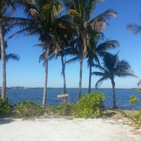 Matlacha Nude Beach - 2 tips