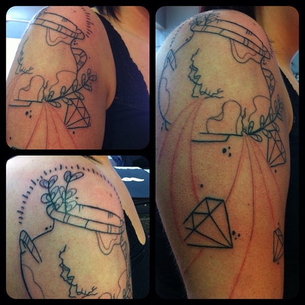 Unique Ink - Tattoo Parlor