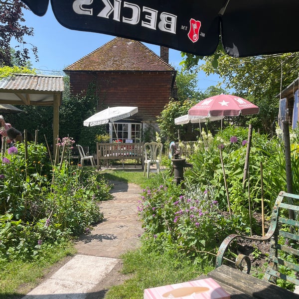 The Harrow Inn - Pub in Steep