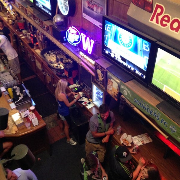 Sluggers Sports Bar - Pioneer Square - 538 1st Ave S