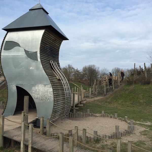 Naturlegepladsen I Valby - Playground in København SV