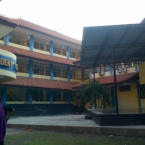 Aula Student Center - College Auditorium