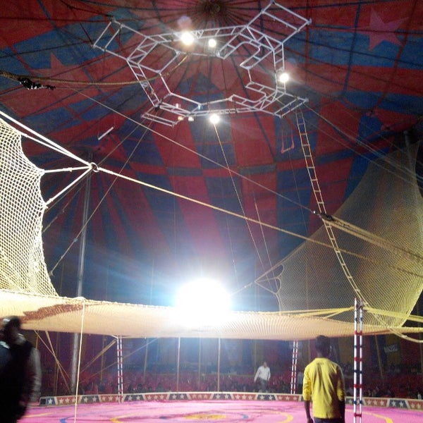 bombay circus sector 10 dwarka