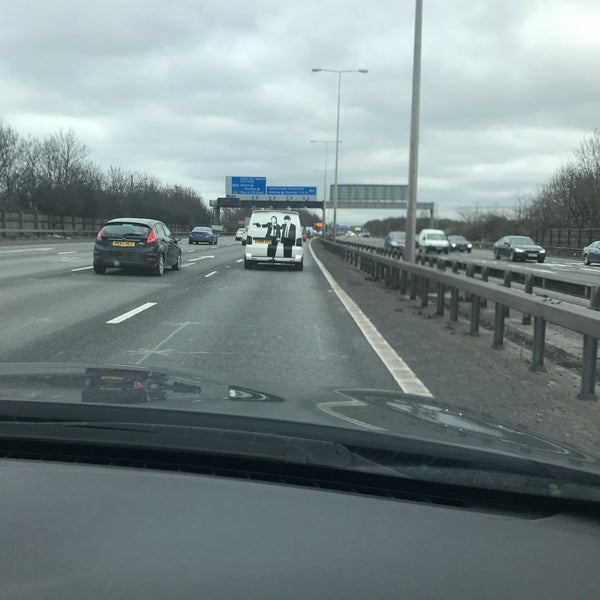 M4 Junction 5 - Intersection in West Drayton