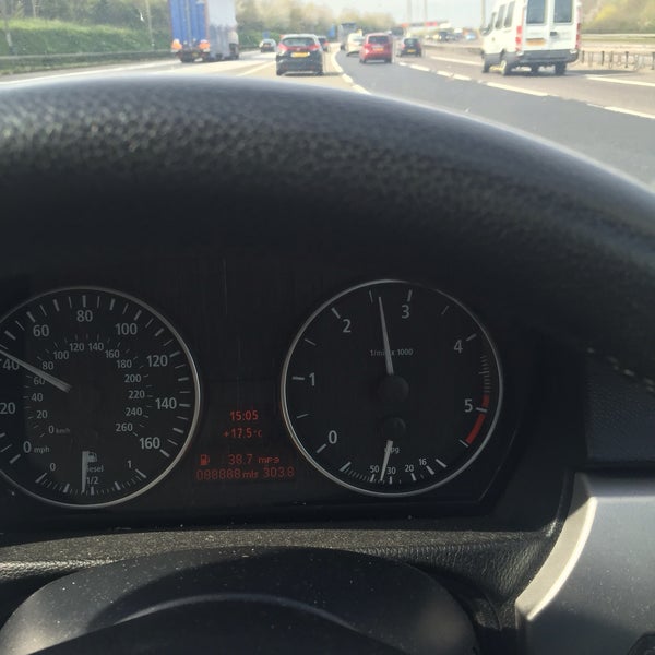 Photos at M25 Junction 16 / M40 Junction 1A - J16 / J1A