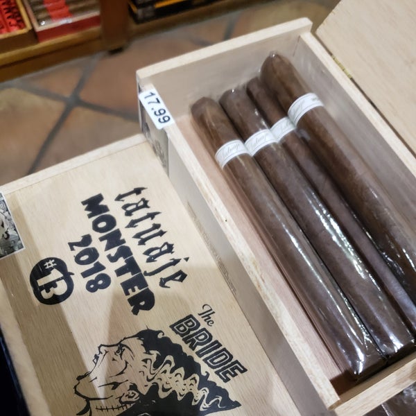 Lone Wolf Cigar Company - Downtown Santa Monica - 3 tips