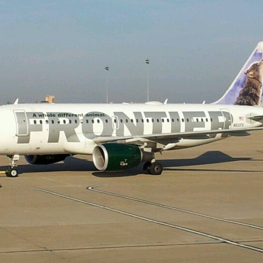 Frontier Airlines - Airport Terminal in Nashville