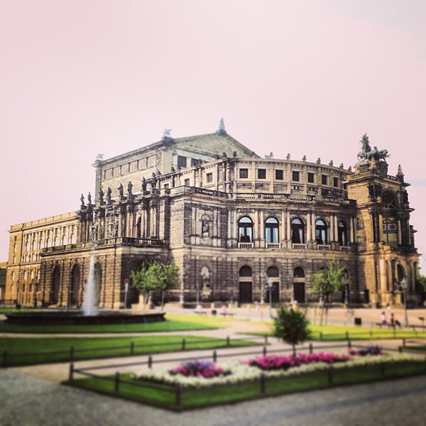 Theaterplatz - Innere Altstadt - 18 tips from 3255 visitors