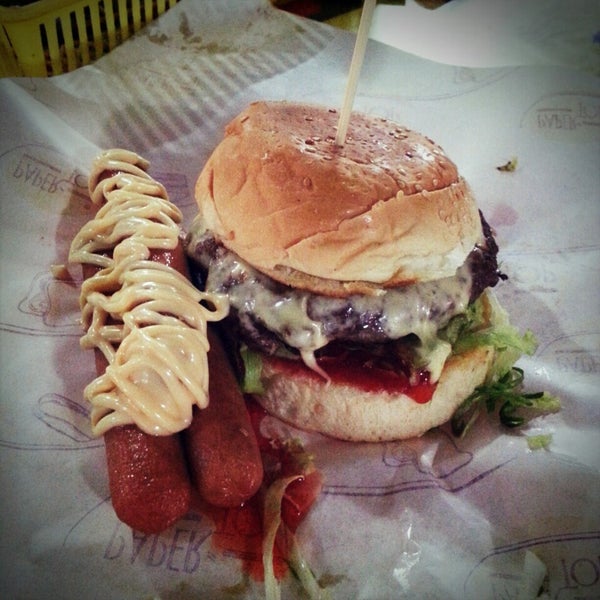 Burger Bakar Abang Burn - Burger Joint