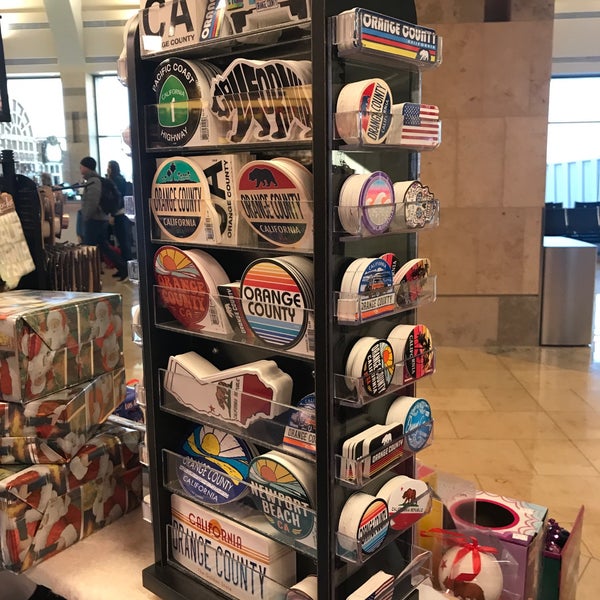 CNN Newsstand - Terminal C, Gate 15