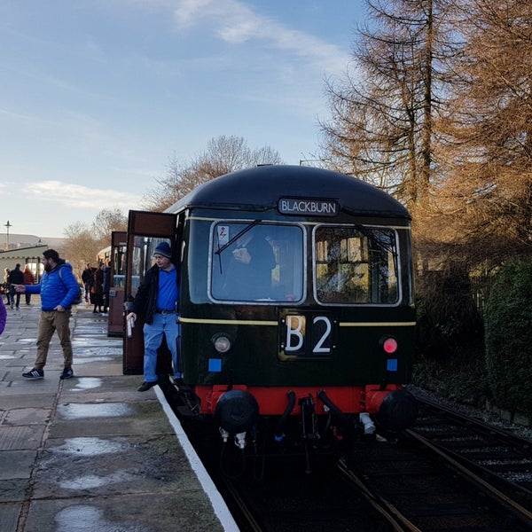 Rawtenstall Railway Station - Rail Station in Rawtenstall