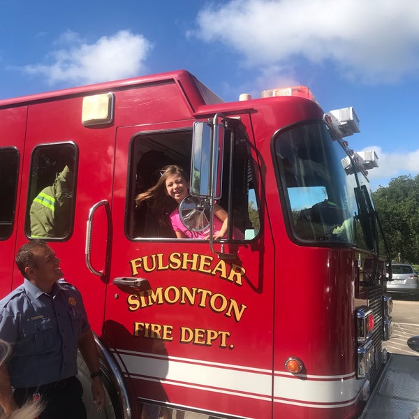 Bob Lutts Fulshear Library - Library in Fulshear