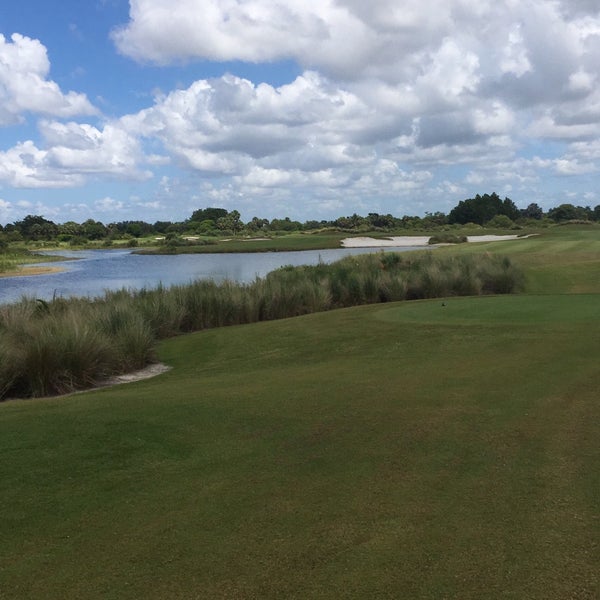 Jacaranda Country Club - Golf Course in Jacaranda