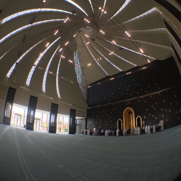 Shaikha Fatima Bint Mubarak Masjid - 82 visitors