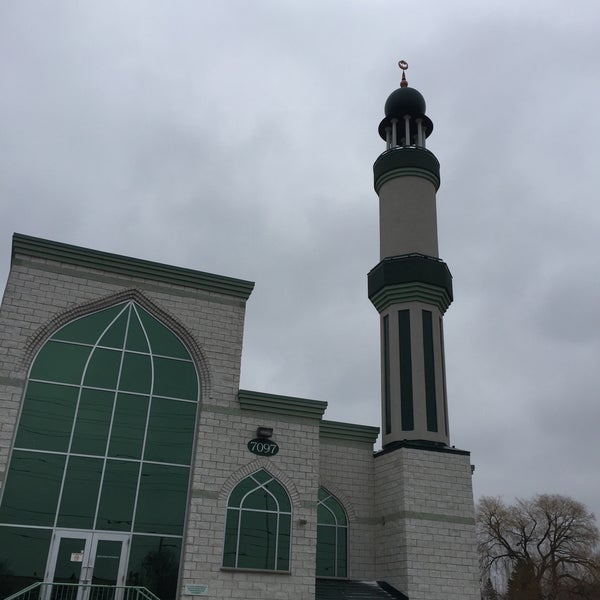 Malton Masjid - 7097 Airport Rd