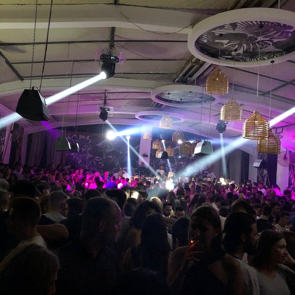 Reina - 3 tips from 581 visitors