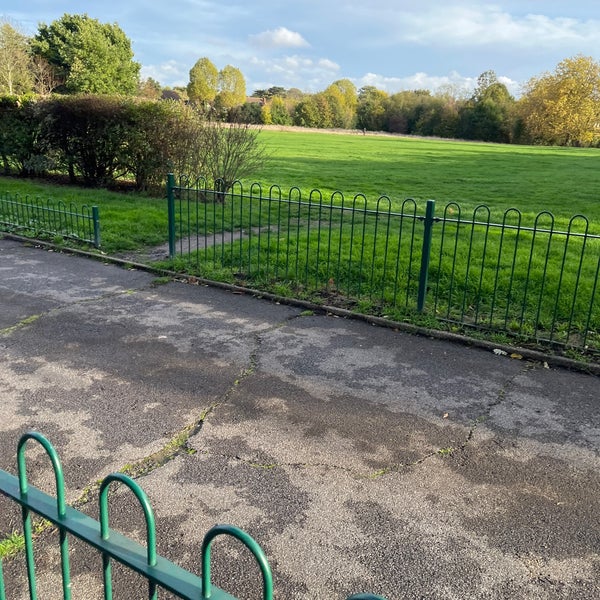 Haynes Park - Park in Ardleigh Green