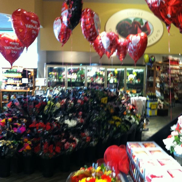 Safeway - Grocery Store in Newark