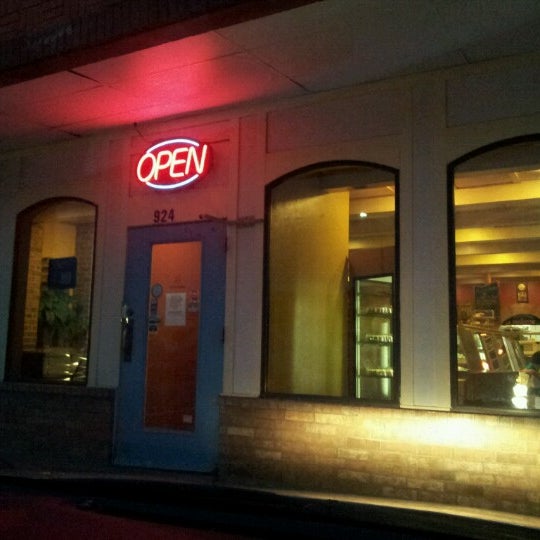 La Baguette - Bakery in Norman