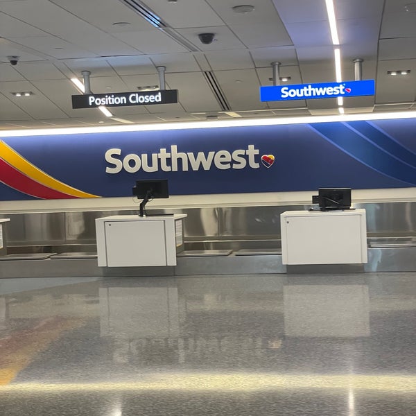 Southwest Airlines Check-in - Airport Ticket Counter in Los Angeles