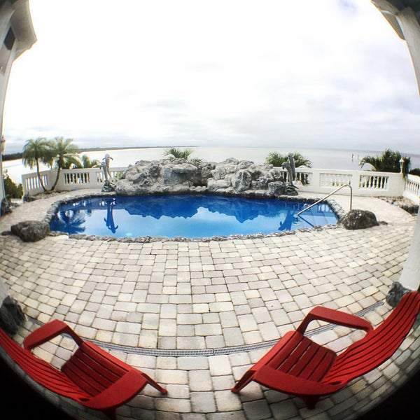 Apollo Beach - 9 tips from 749 visitors