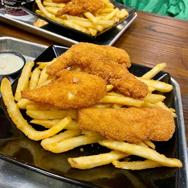 KT Base Bar - Bar in Olympic Valley