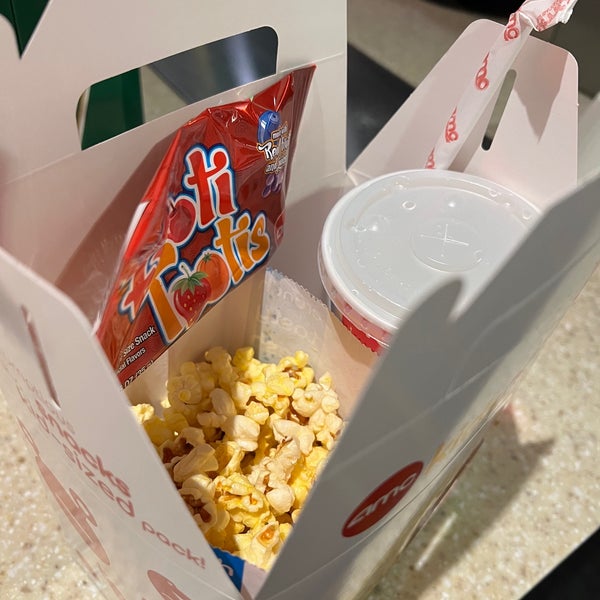 AMC Palm Promenade 24 - Cine en San Diego