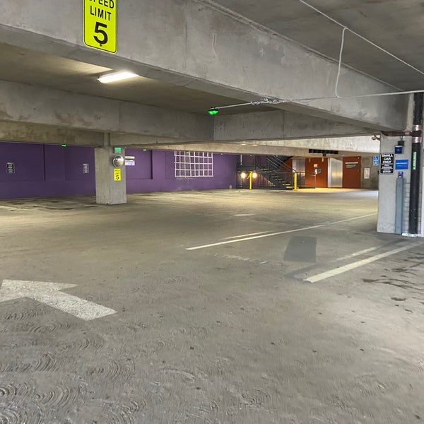 UCSF Bakar Center Pool - Swimming Pool in Mission Bay