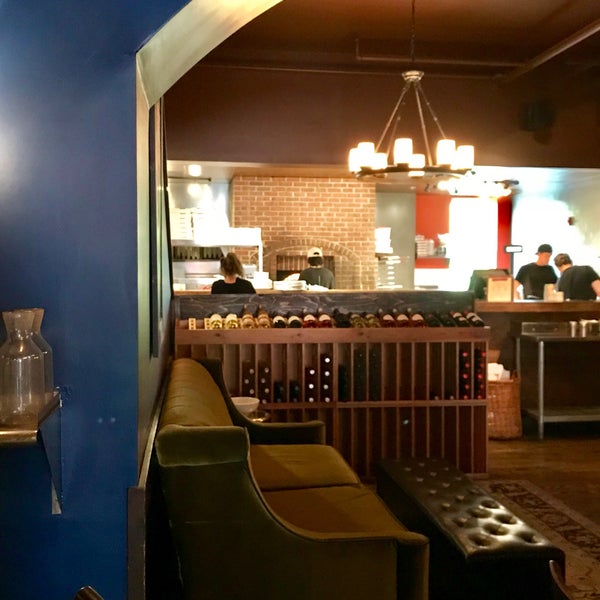 Laurienzo Brick Oven Cafe - 200 S Main St