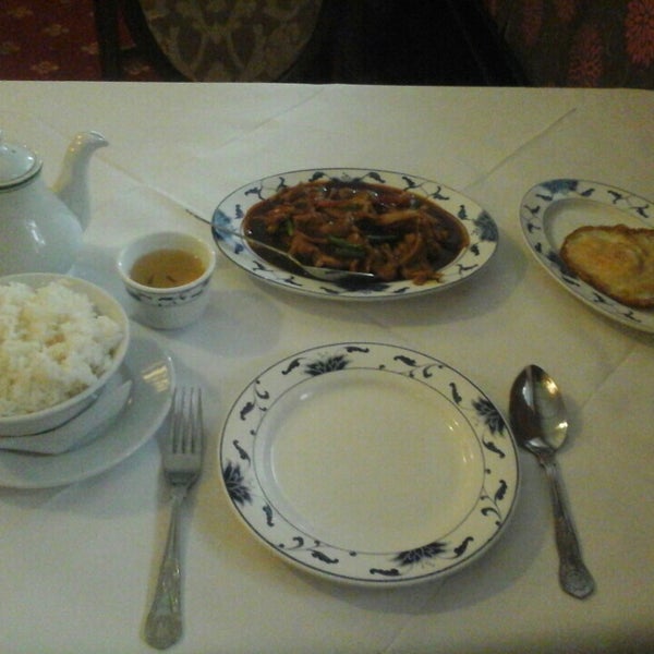 Spot White Snooker Club - Pool Hall in Chinatown