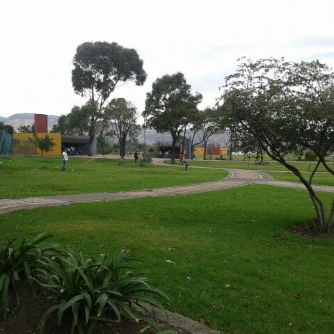 Parque Metropolitano El Tunal - Park in Bogotá