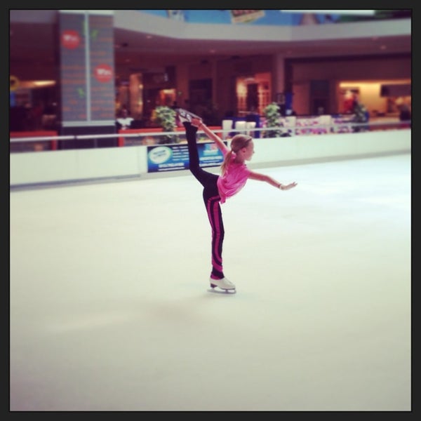 Westfield Ice Rink - Countryside Blvd