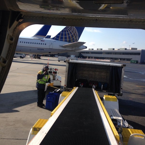 Photos at Gate C132 - Newark Airport and Port Newark - Terminal C3