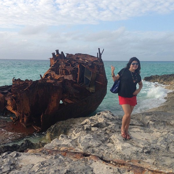 Bimini Road - Boat or Ferry in North Bimini