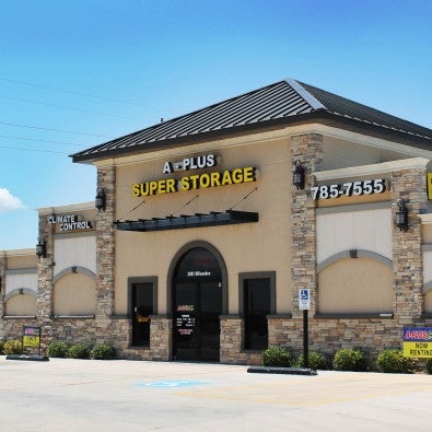 A Plus Super Storage - 38th & Milwaukee - 18 visitors