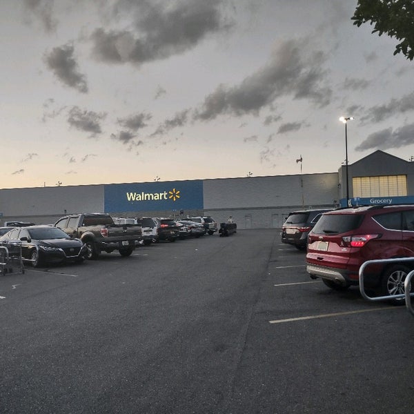Photos at Walmart Supercenter - Big Box Store in Dothan