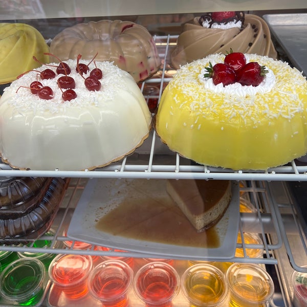 Pink Elephant Bakery - 4 tips from 217 visitors